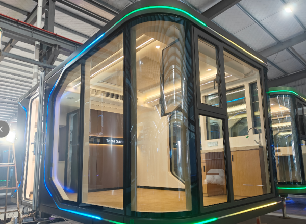 House Capsule Creates Future Living Spaces
